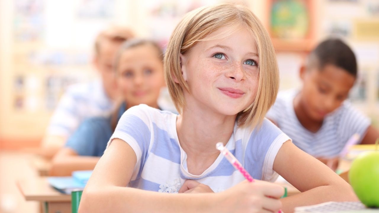 Diktáty pre 8. ročník: Zlepšite si gramatiku a slovnú zásobu ...